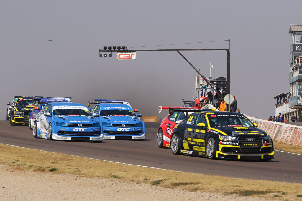 GTC CHAMPIONSHIP BATTLE HEADS TO HIGH-SPEED EAST LONDON - SA Touring Cars